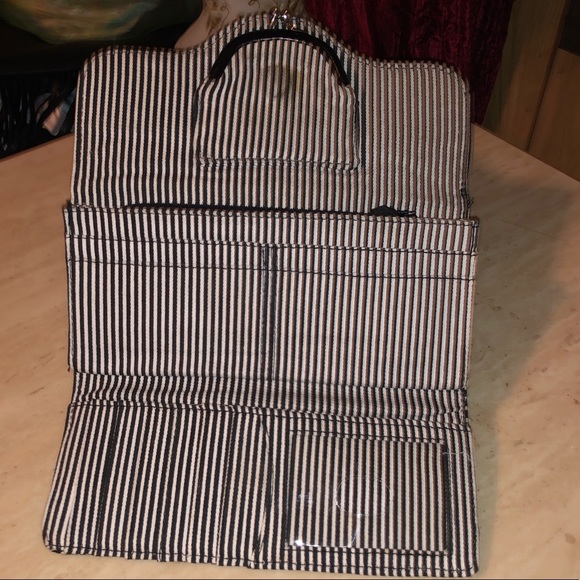 thirty-one | Bags | Thirtyone Wallet | Poshmark